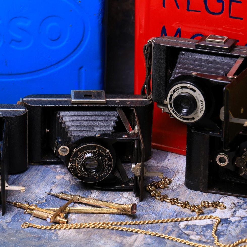 Affordable Antiques: Collectors, Pictures & Jewellery Auction | 13/02 ...