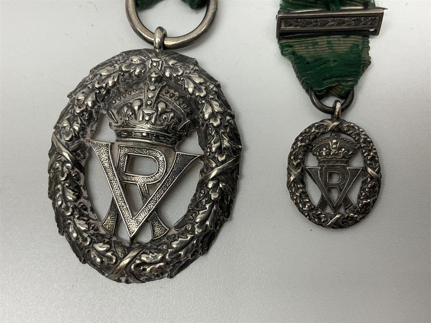Victoria Volunteer Officers’ Decoration, V.R. cypher, hallmarked silver ...