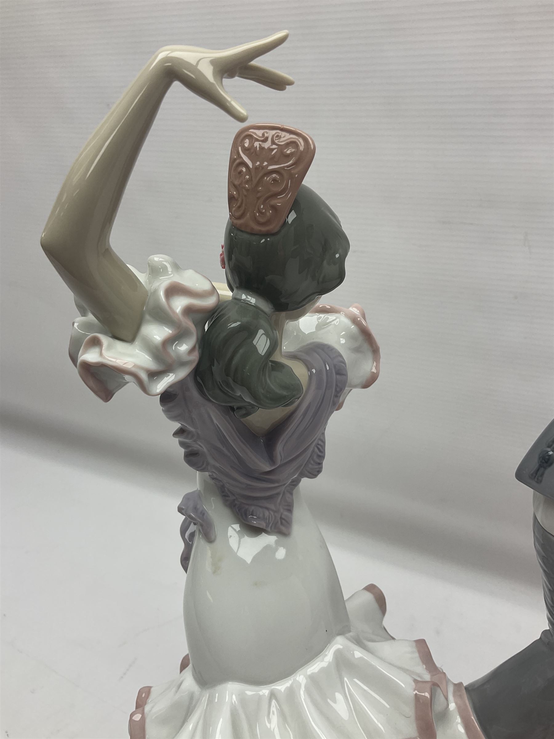 Lladro figure group | Ceramics | 92239