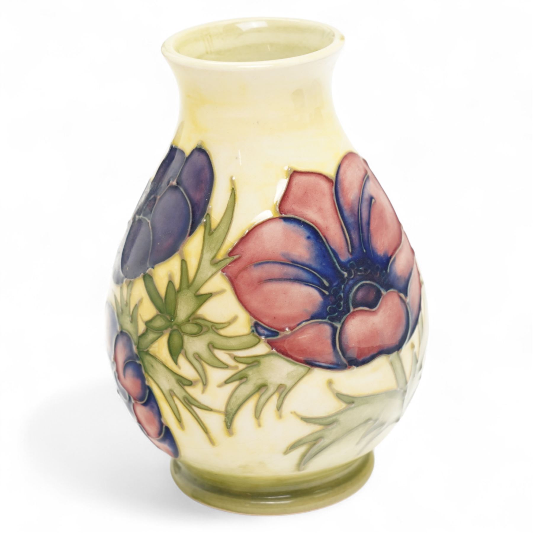 Moorcroft Anemone pattern on cream ground vase | Ceramics | 150901