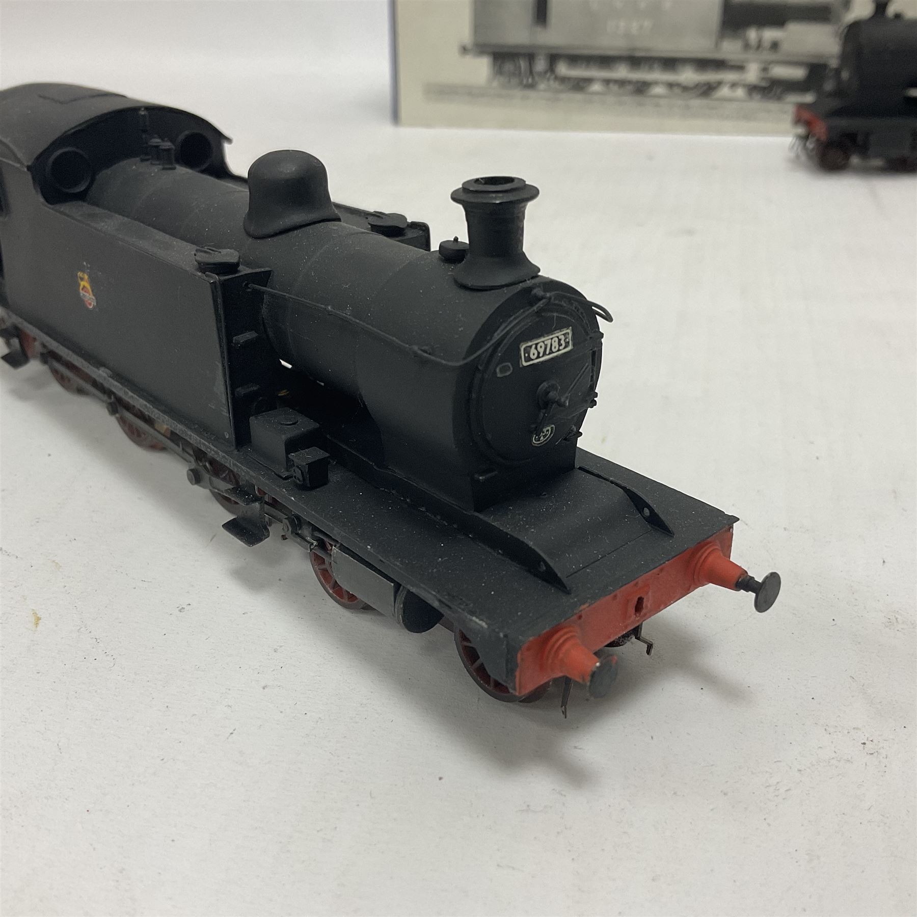 DJH Models ‘00’ gauge - two kit built steam locomotives comprising LNER ...