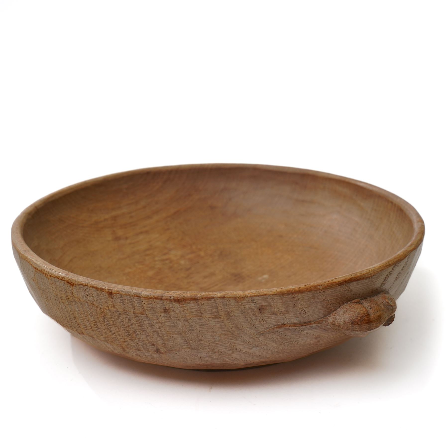 Mouseman - adzed oak circular bowl with carved mouse signature D25cm ...