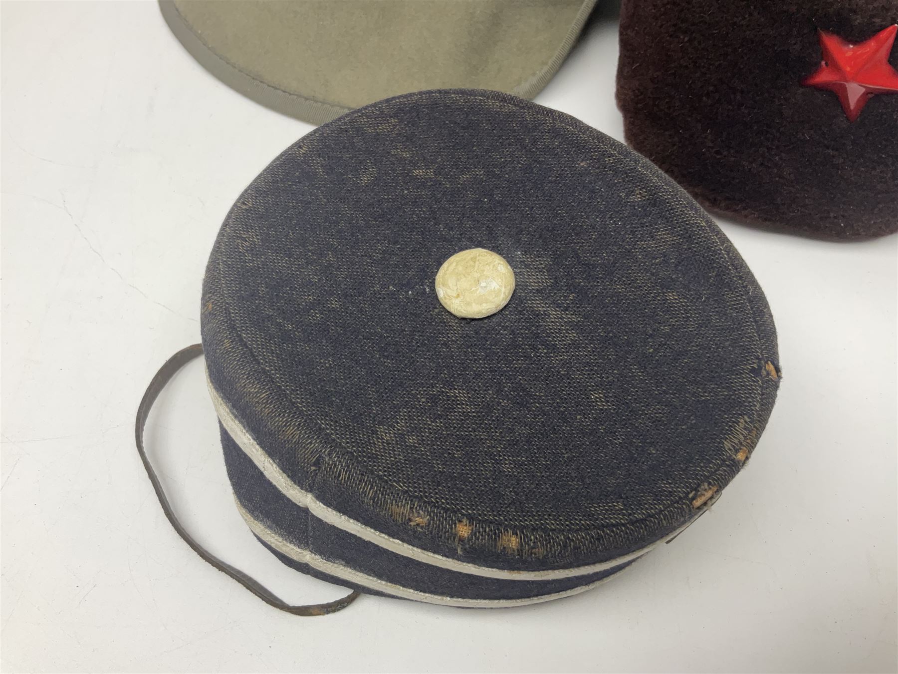 Five various military caps - Chinese | Militaria | 81898