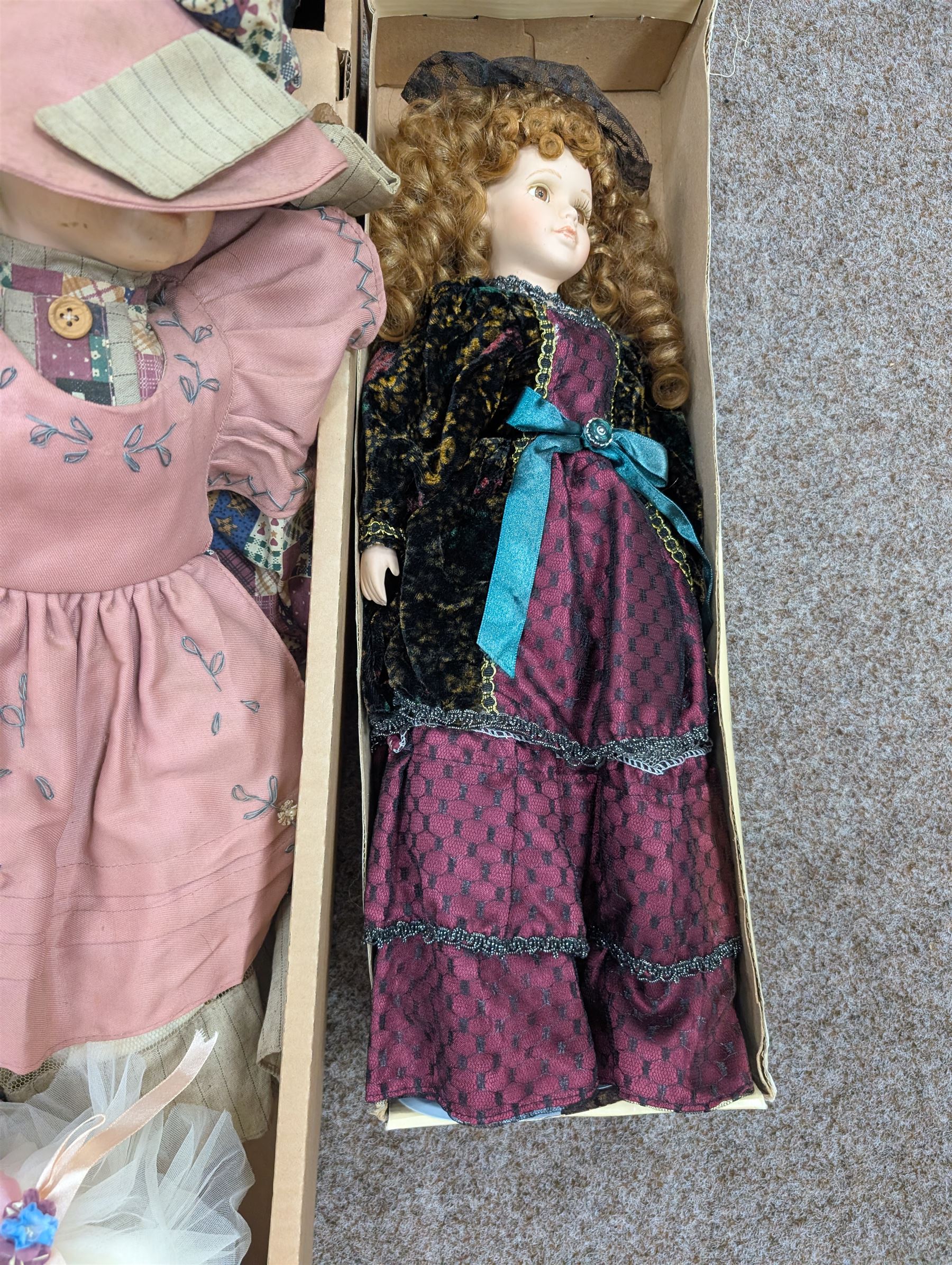 Large collection of porcelain dolls | Toys & Models | 160344