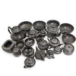Early 19th century and later black basalt tea wares | Ceramics | 114526