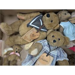 Collection of five Robin Rive limited edition teddy bears including ...