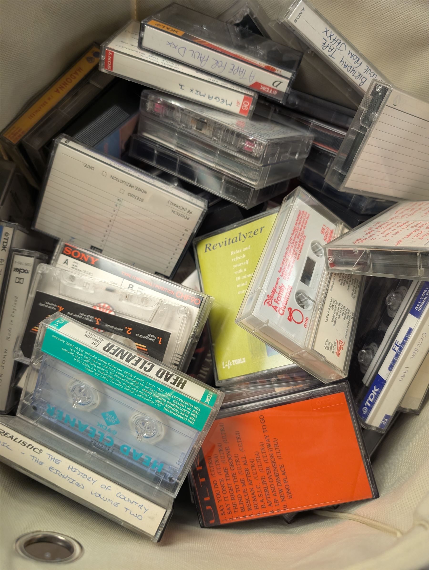 Collection of music memorabilia | Musical Instruments & Pianos | 154337