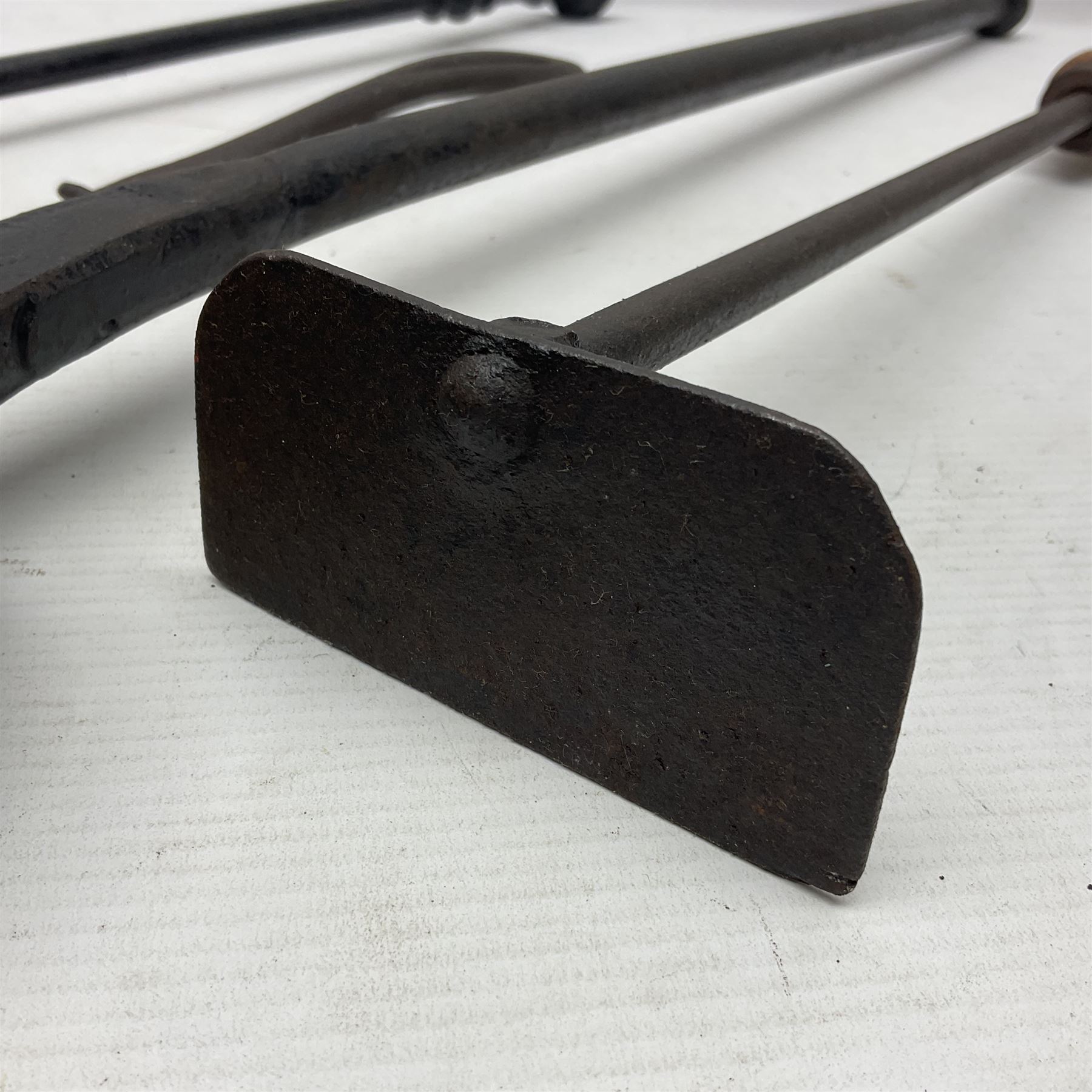 WWII Hardypick Limited Sheffield hand-forged iron fire shovel with ...