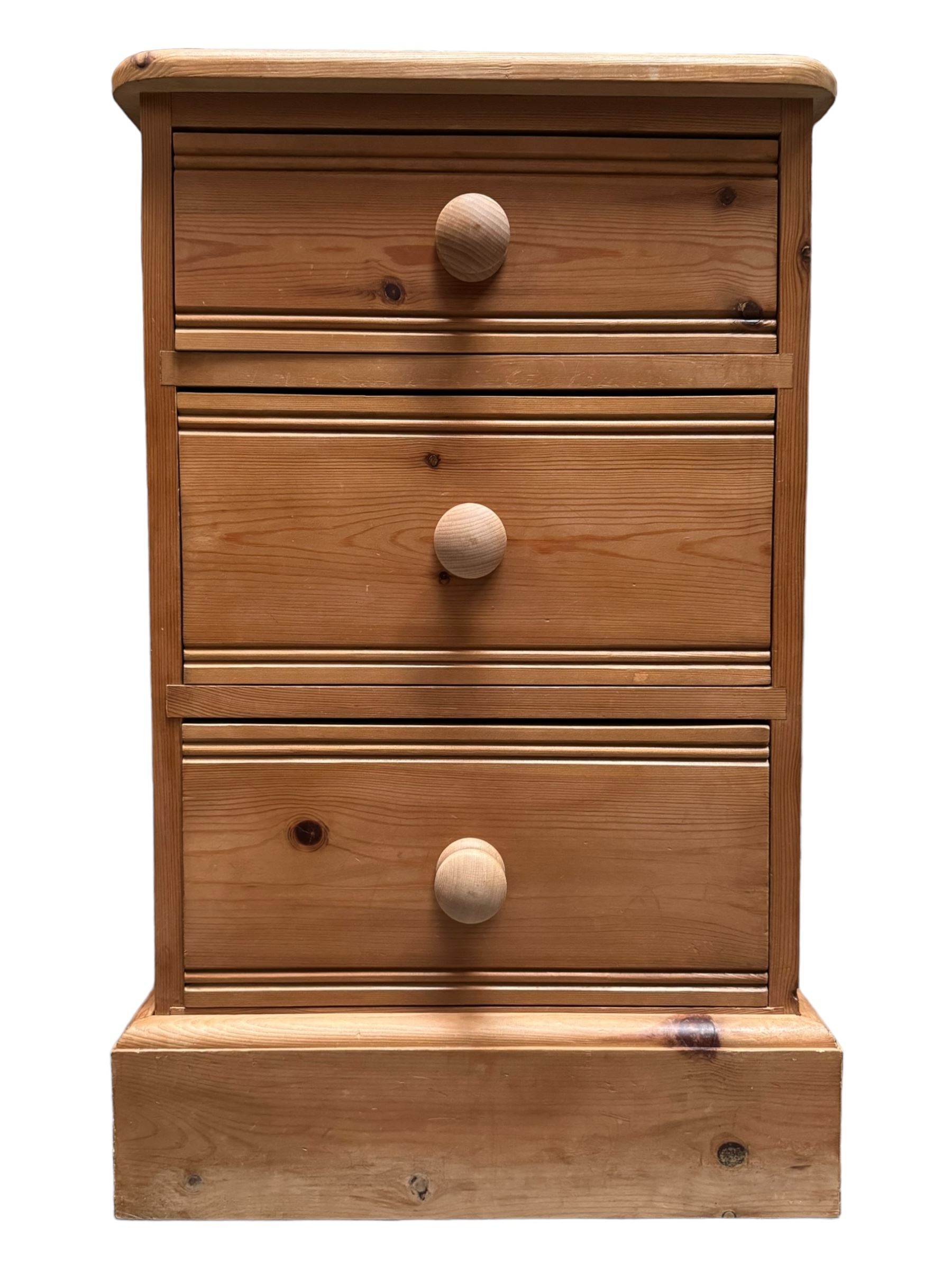 Contemporary pine chest of drawers | Modern Furniture | 114670