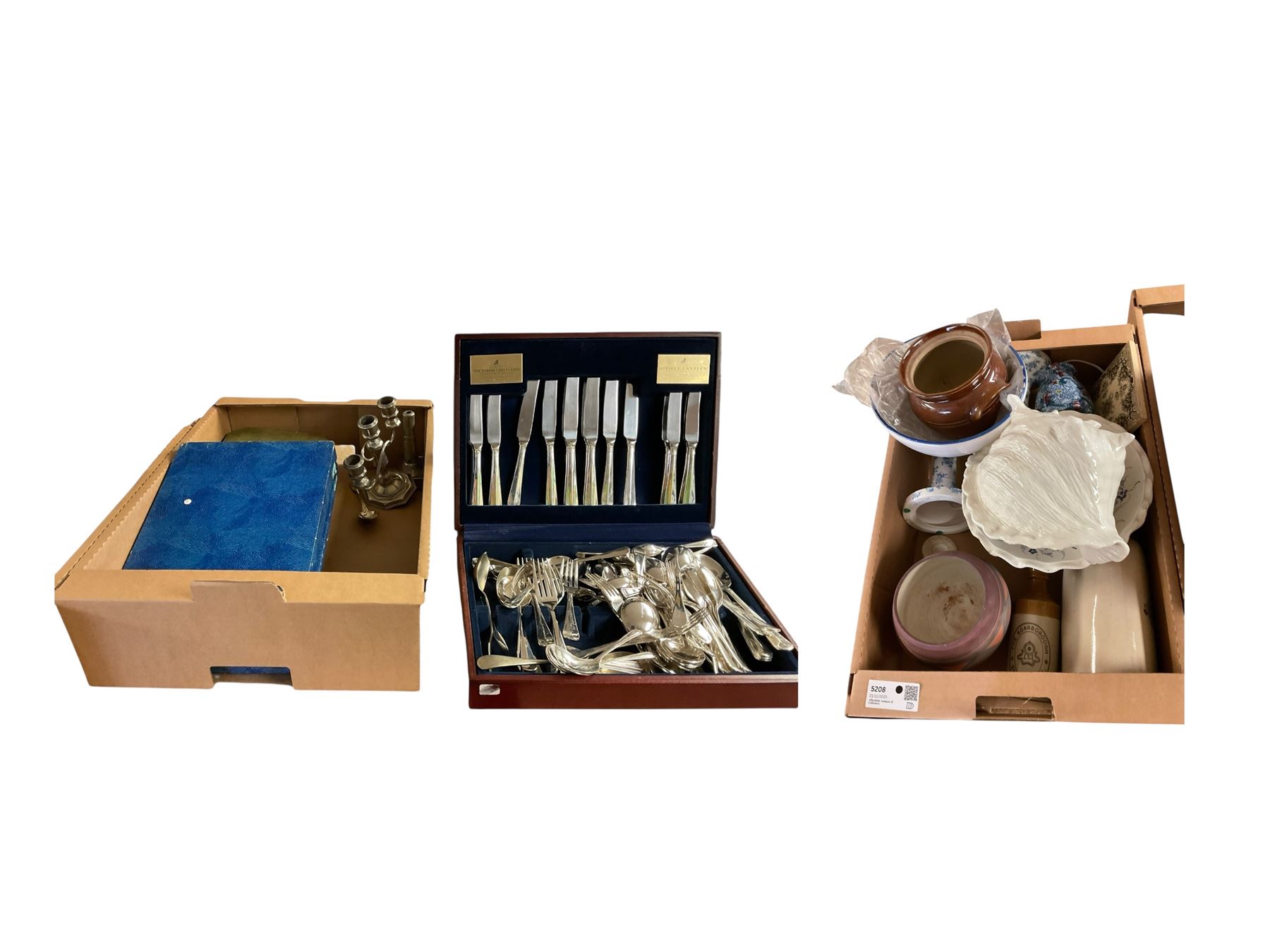 Pair of blue and white table lamps | Wood, Metal & Other Decorative ...