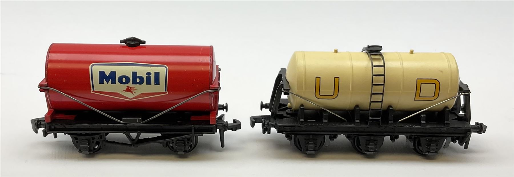 Hornby Dublo - 4644 21-Ton Hopper Wagon; 4310 Goods Brake Van M | Model ...