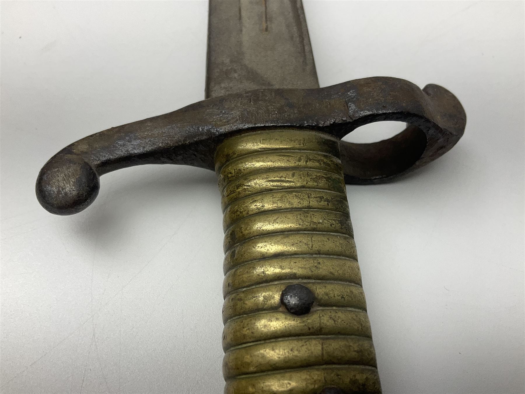 French model 1842 sabre bayonet with 57cm fullered steel blade and ...