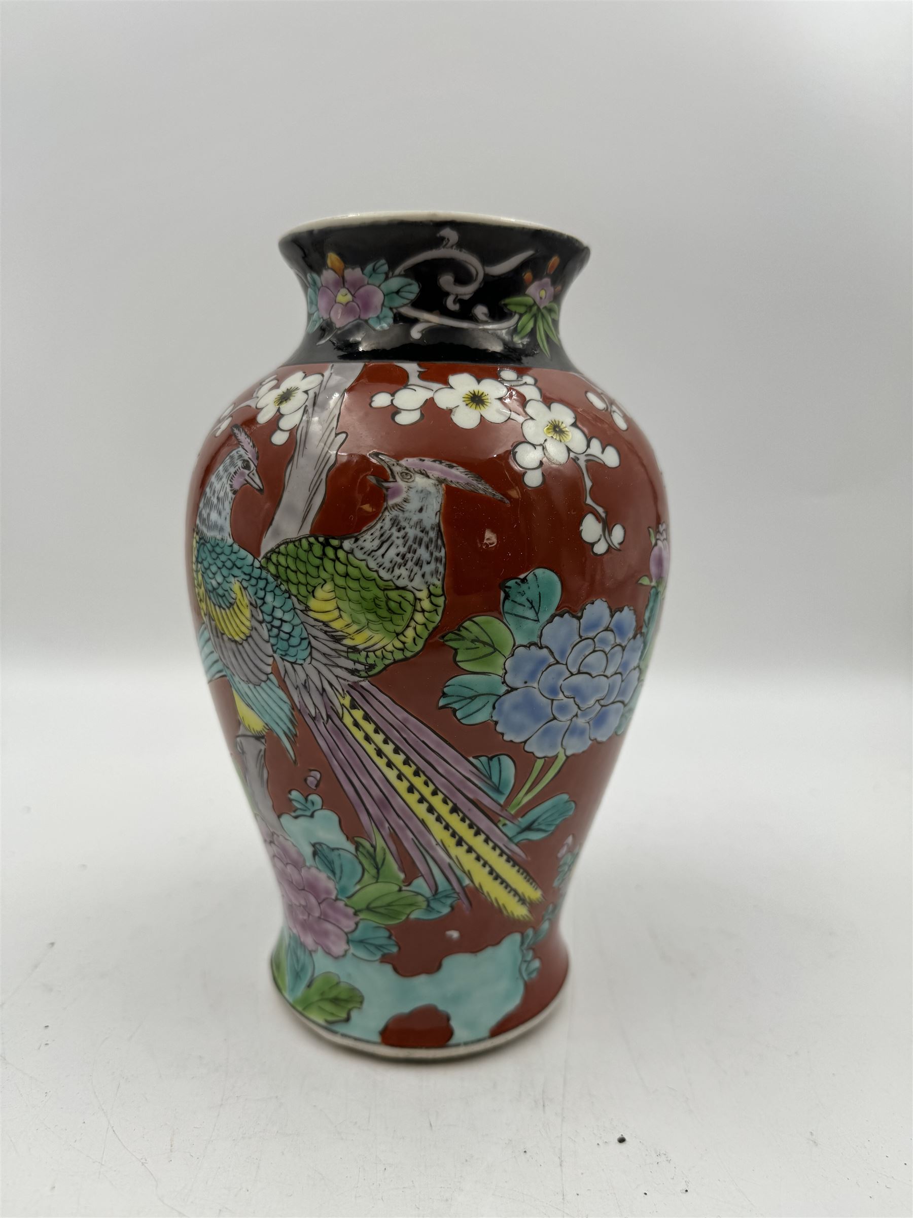 Chinese Qing dynasty famille verte vase | Ceramics | 100969