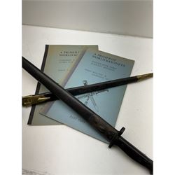 WWI British Pattern 1907 bayonet with 42cm fullered steel blade and two ...