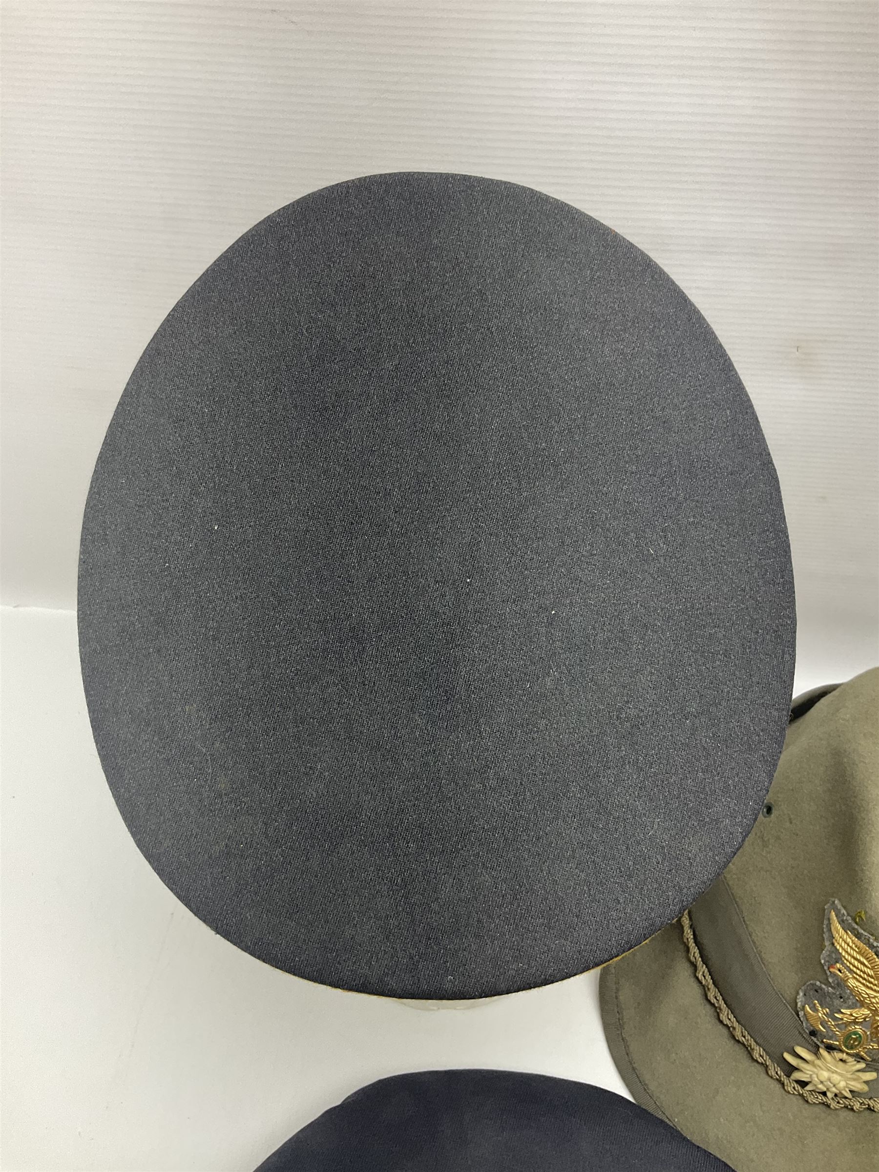 Five various military caps - Chinese | Militaria | 81898