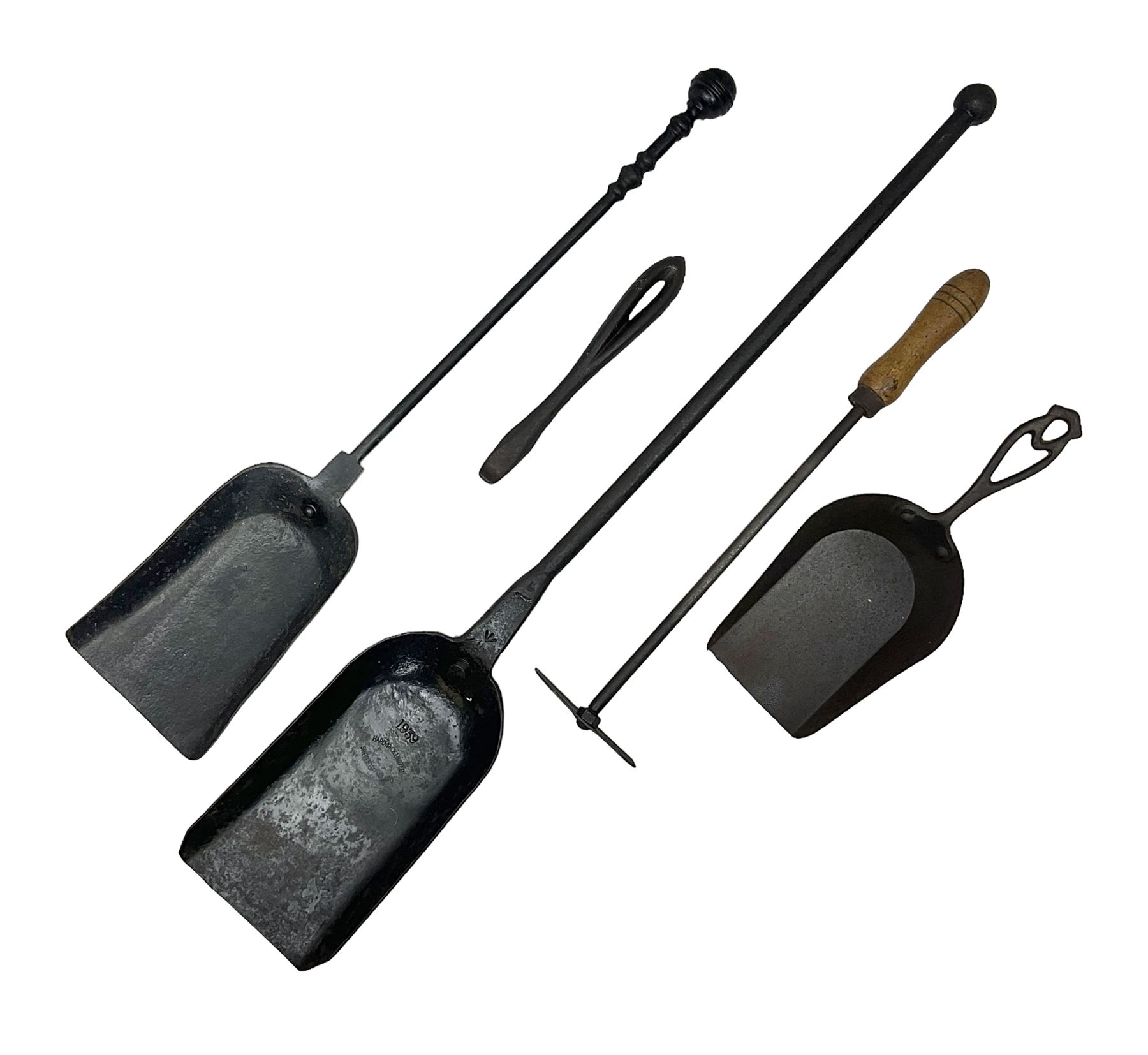 WWII Hardypick Limited Sheffield hand-forged iron fire shovel with ...