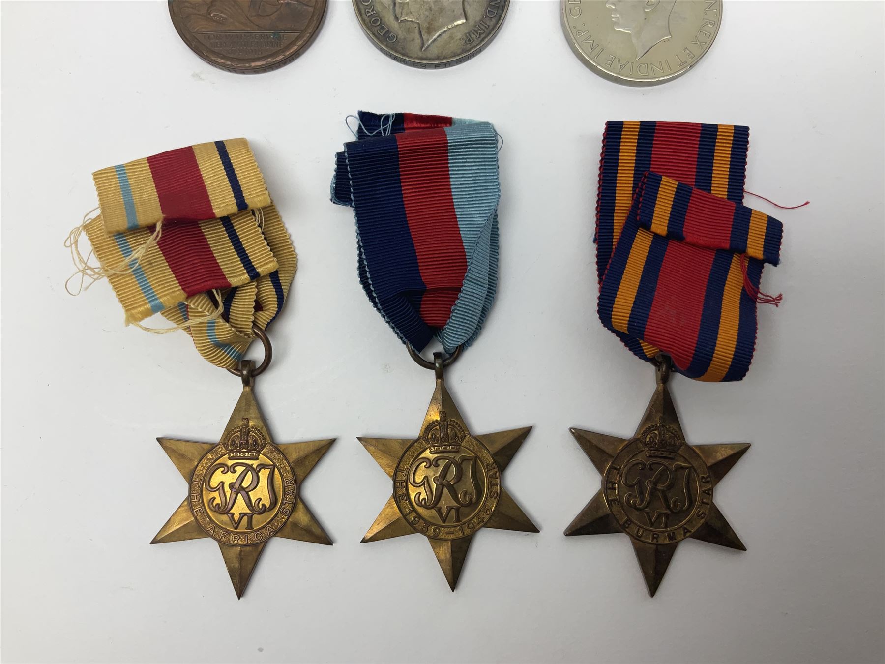 WW1 pair of medals comprising British war medal and Victory Medal ...