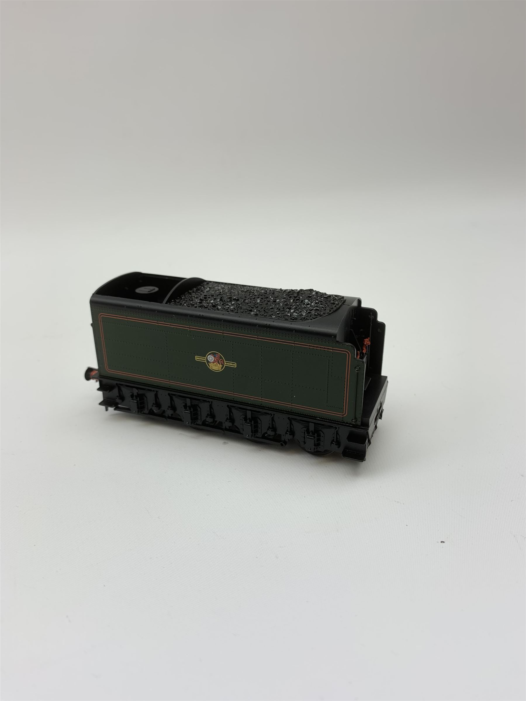 Bachmann Branch Line '00' gauge - A2 Class 4-6-2 locomotive 'Blue Peter ...