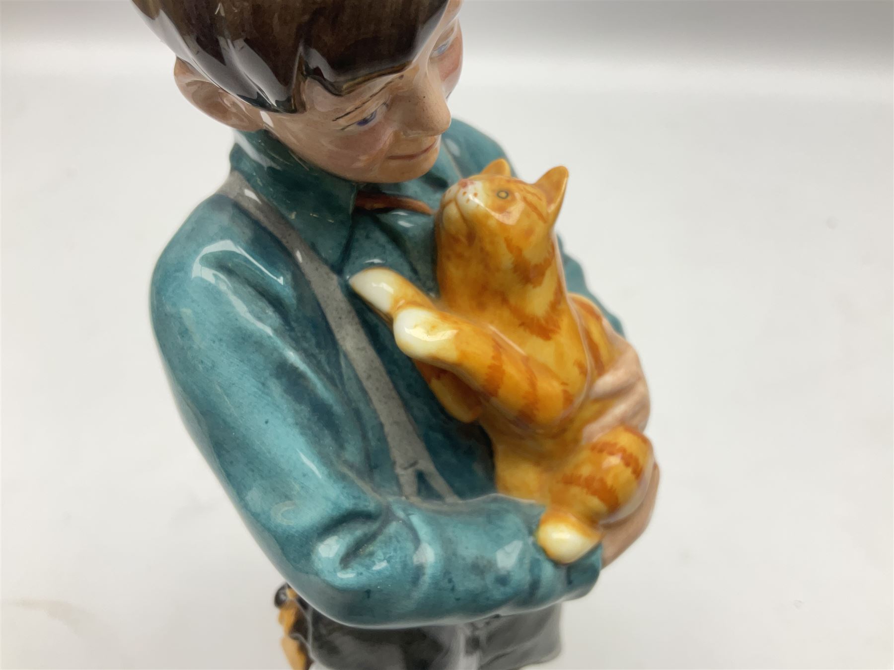 Royal Doulton figure, Welcome Home HN3299, modelled by Adrian Hughes ...