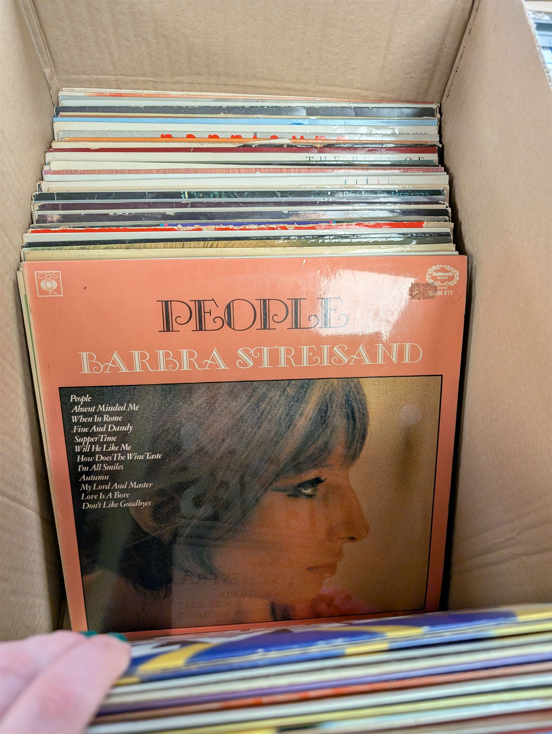Collection of vinyl records and 7 inch singles, including classical ...