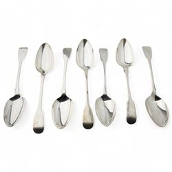 Set of five silver fiddle pattern table spoons engraved | Silver | 126332