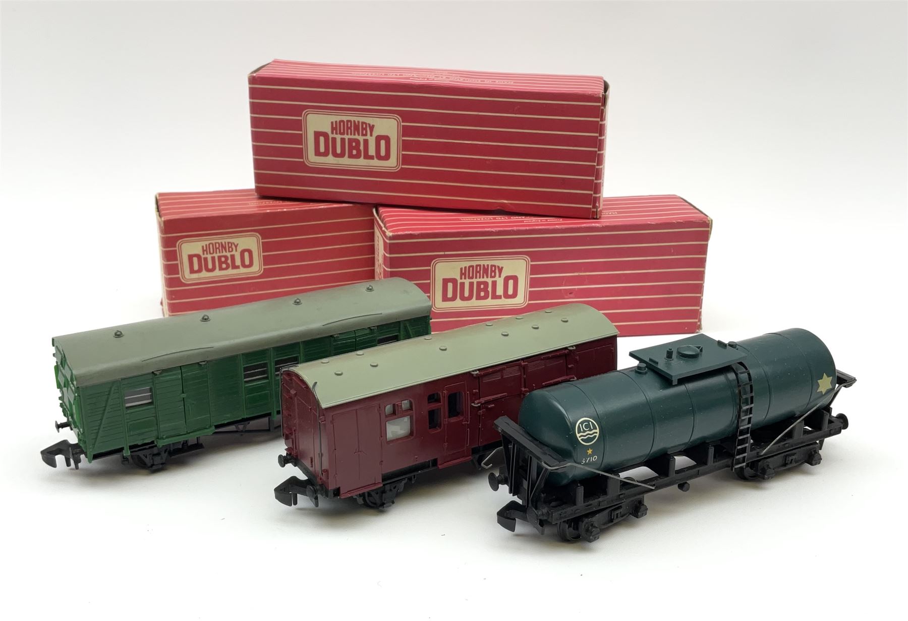 Hornby Dublo - 4685 Caustic Liquor Bogie Wagon; 4315 Horse Box with ...