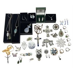 Collection of silver jewellery including two pairs of enamel earrings ...